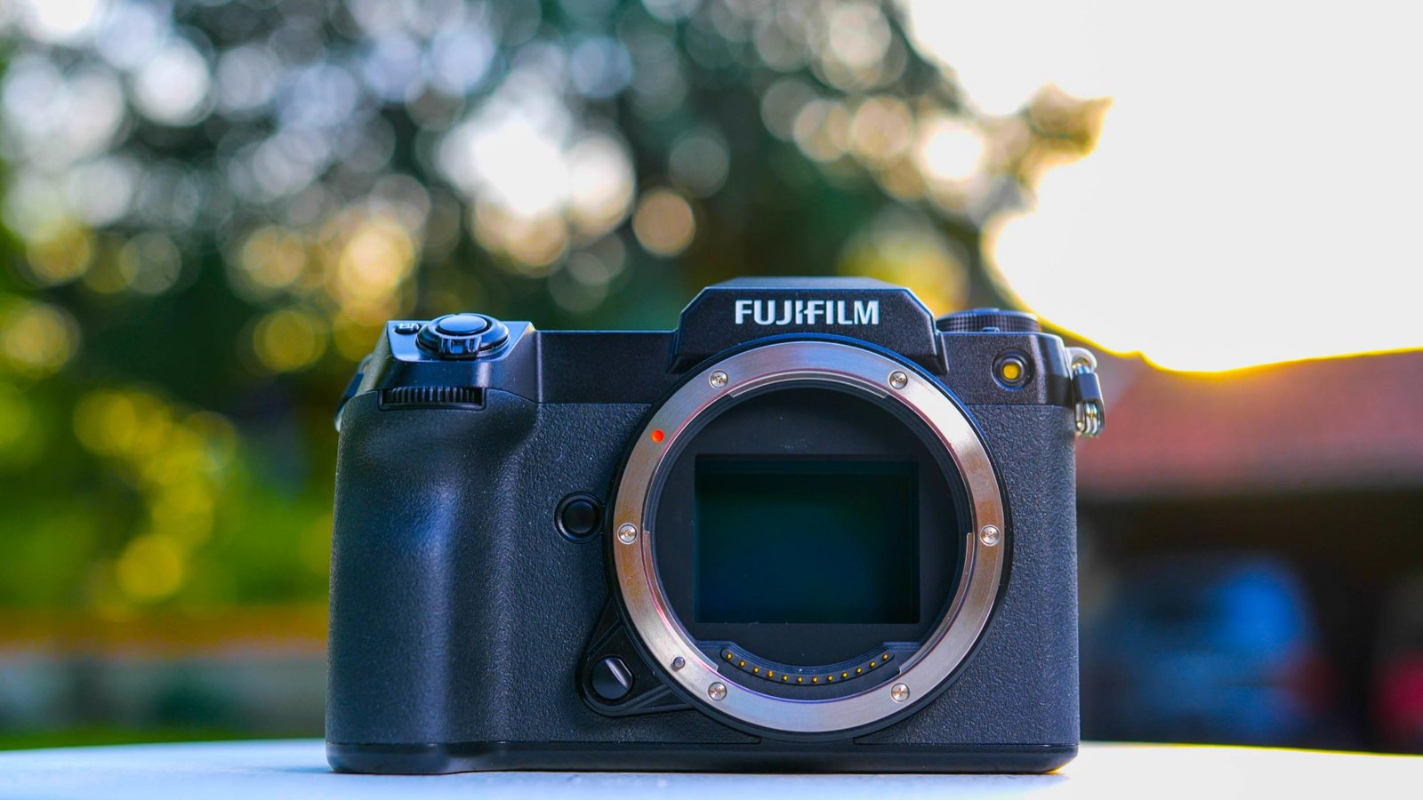 [Review] Fujifilm GFX 100S và lý do bạn nên trải nghiệm nó - Review Máy Ảnh